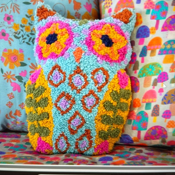 NATURAL LIFE | Bedding | Natural Life Tufted Owl Pillow | Poshmark